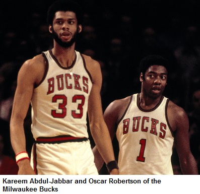 | NBA Milwaukee Bucks: Herb Kohl’s plan for new arenaDilemma X